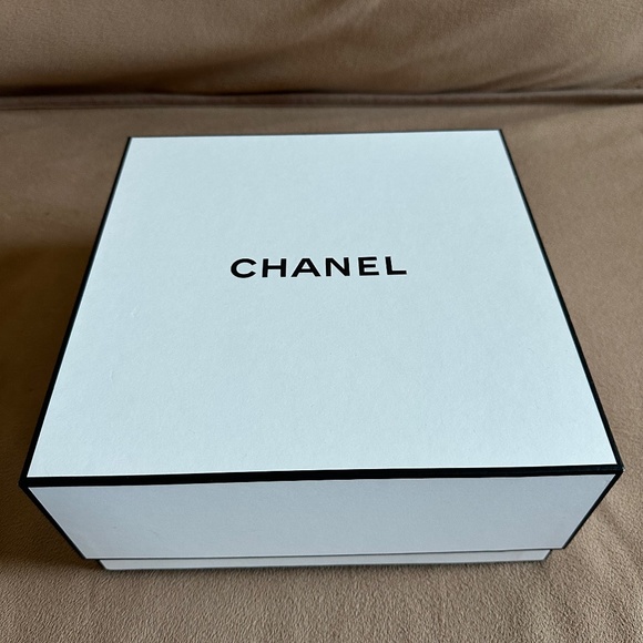 CHANEL | Bags | Chanel Beauty Box | Poshmark